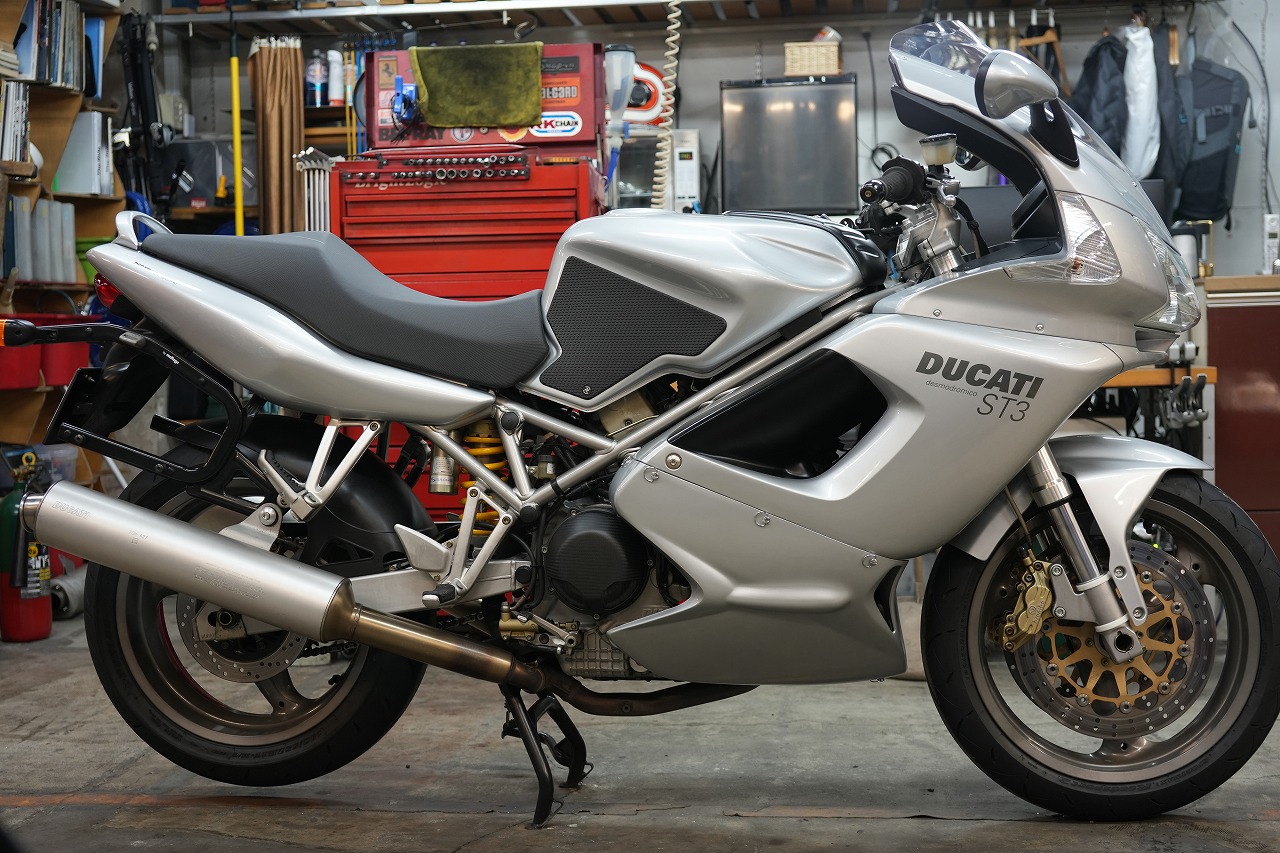 DUCATI ST3 車検 チェーンスプロケ交換 ハブダンパー交換など | decoboco