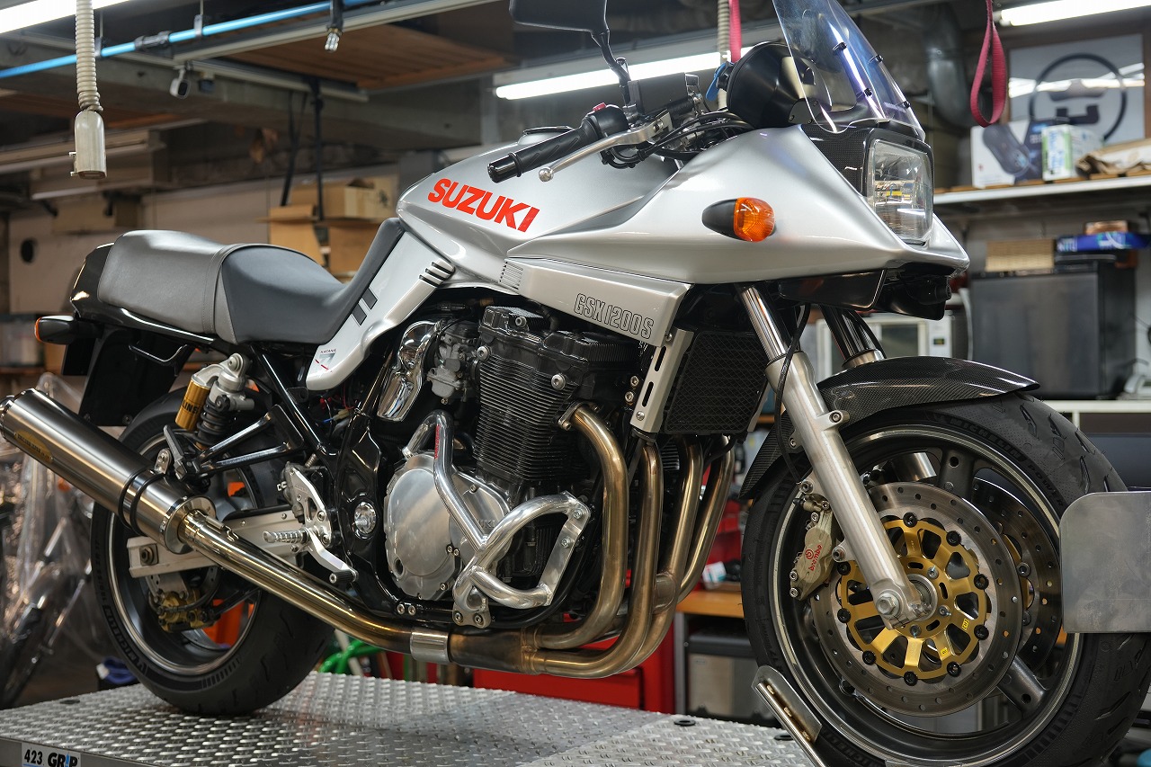 GSX1200S イナズマ1200油冷カタナ フォークOH BITOクロモリアクスル加工 リアサスOH など | decoboco