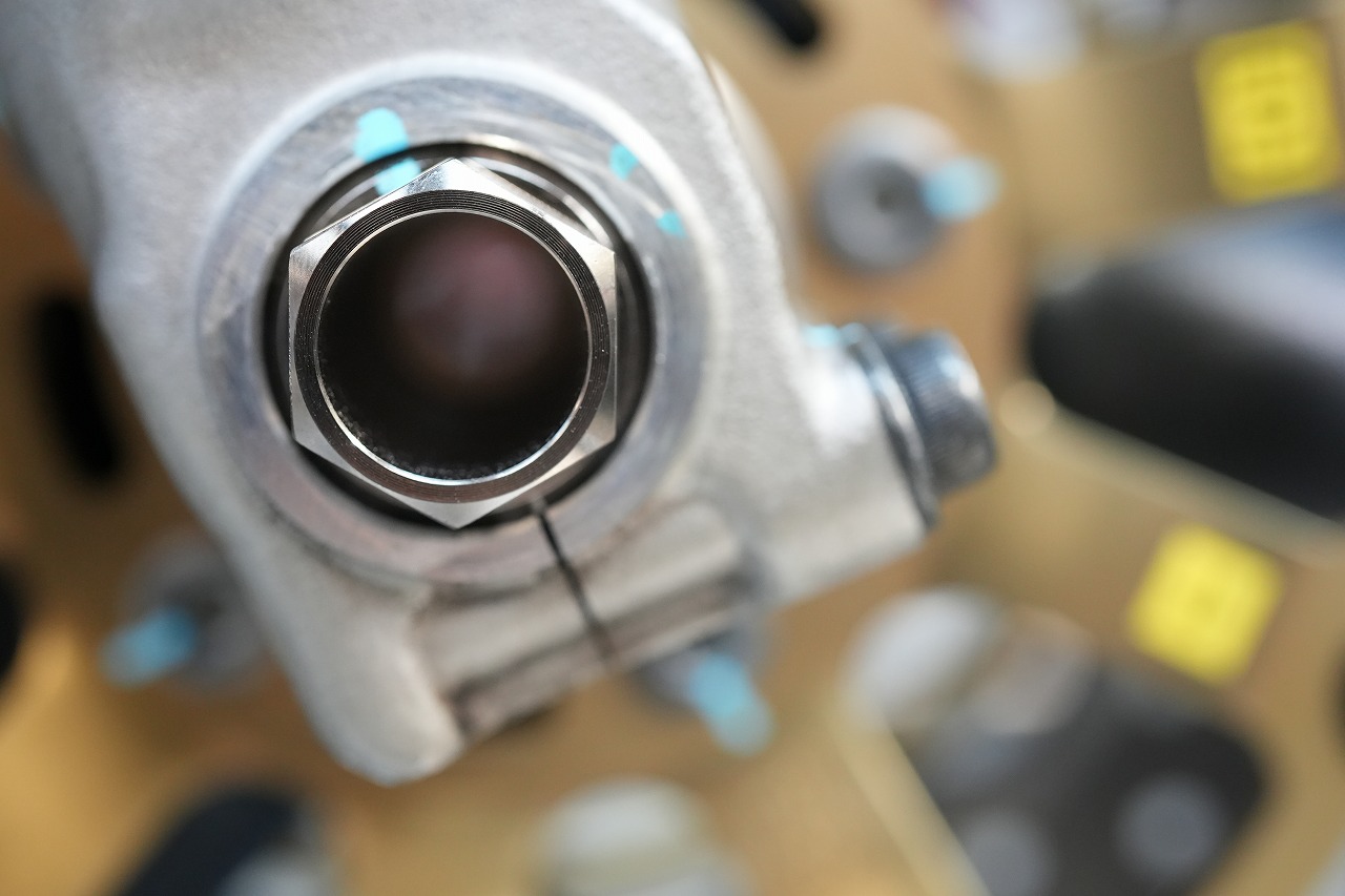 GSX1200S イナズマ1200油冷カタナ フォークOH BITOクロモリアクスル加工 リアサスOH など | decoboco