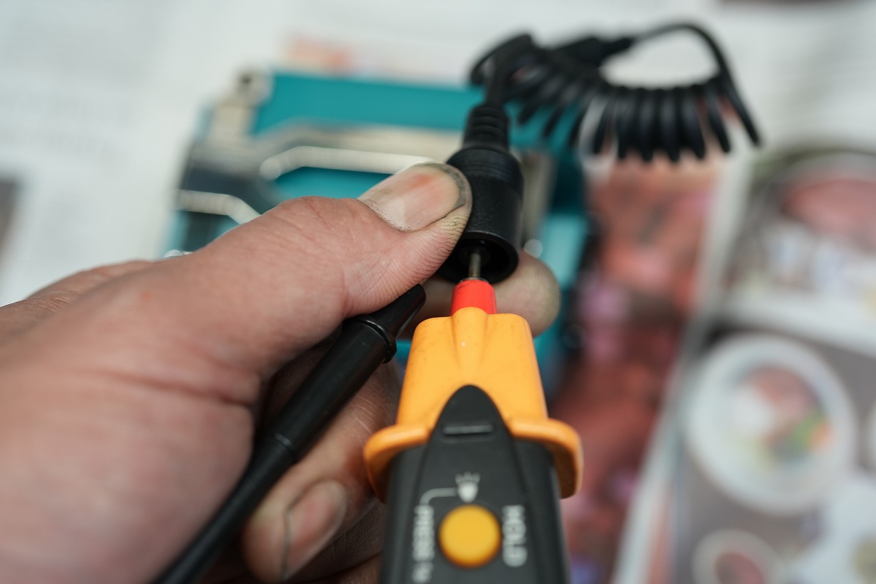 【後編】モバイルバッテリーで使える？マキタの充電式暖房ベスト CV202DZ調べてみたら？ | decoboco