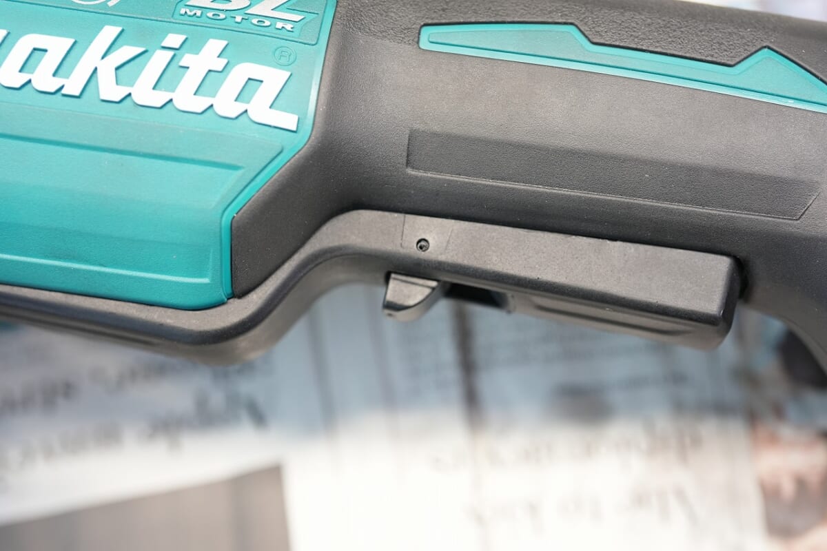 回転速度調整・手元でON/OFFが快適「マキタGA418D」ディスクグラインダーが革新的に良い。 | decoboco