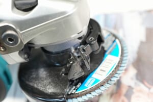 回転速度調整・手元でON/OFFが快適「マキタGA418D」ディスクグラインダーが革新的に良い。 | decoboco