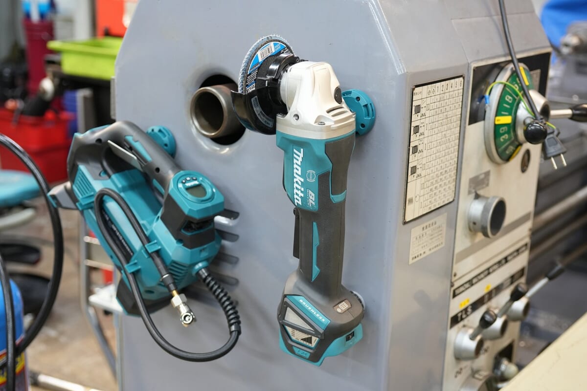 回転速度調整・手元でON/OFFが快適「マキタGA418D」ディスクグラインダーが革新的に良い。 | decoboco