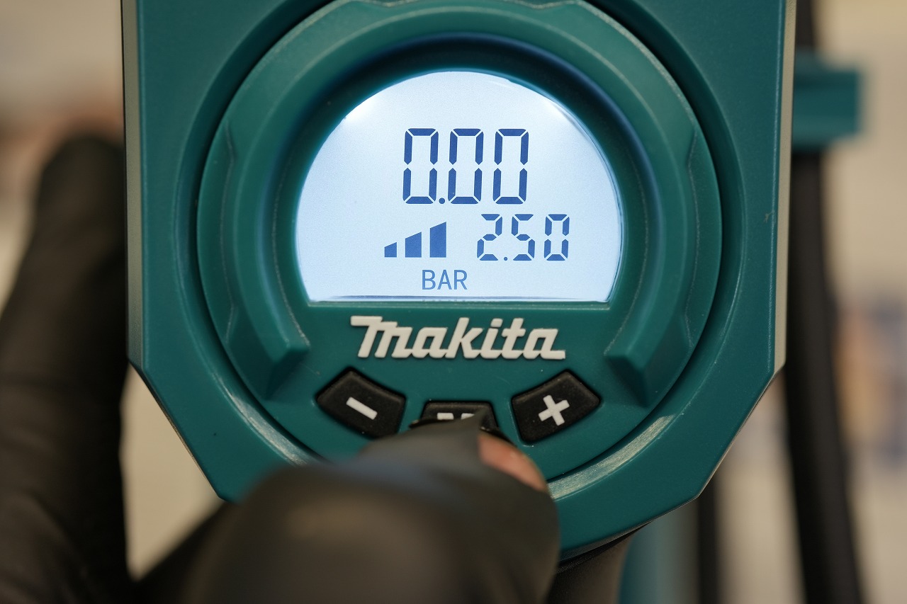 結局マキタ「いつ使う？」充電式空気入れ18V MP181DZ | decoboco