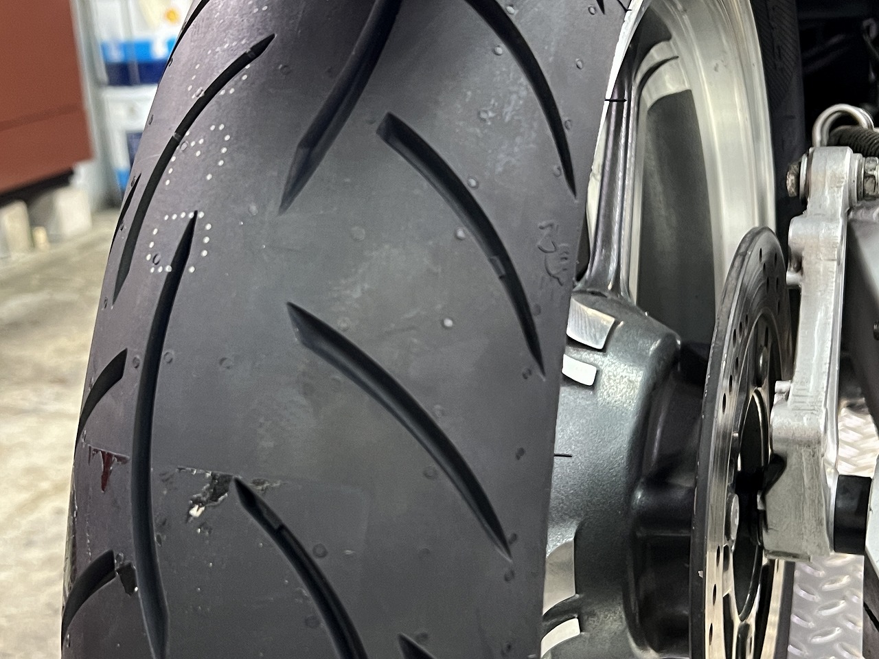 ZEPHYR550/400 ゼファー550/400 選べるならタイヤは「ラジアル」。メッツラーINTERACT Z8 | decoboco