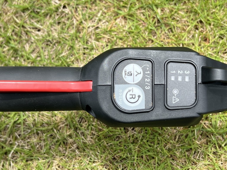 草刈り機18Vか？40Vmaxか？使い比べたら「40Vmaxが圧倒的に優れていた」マキタスプリットモーター草刈機 | decoboco