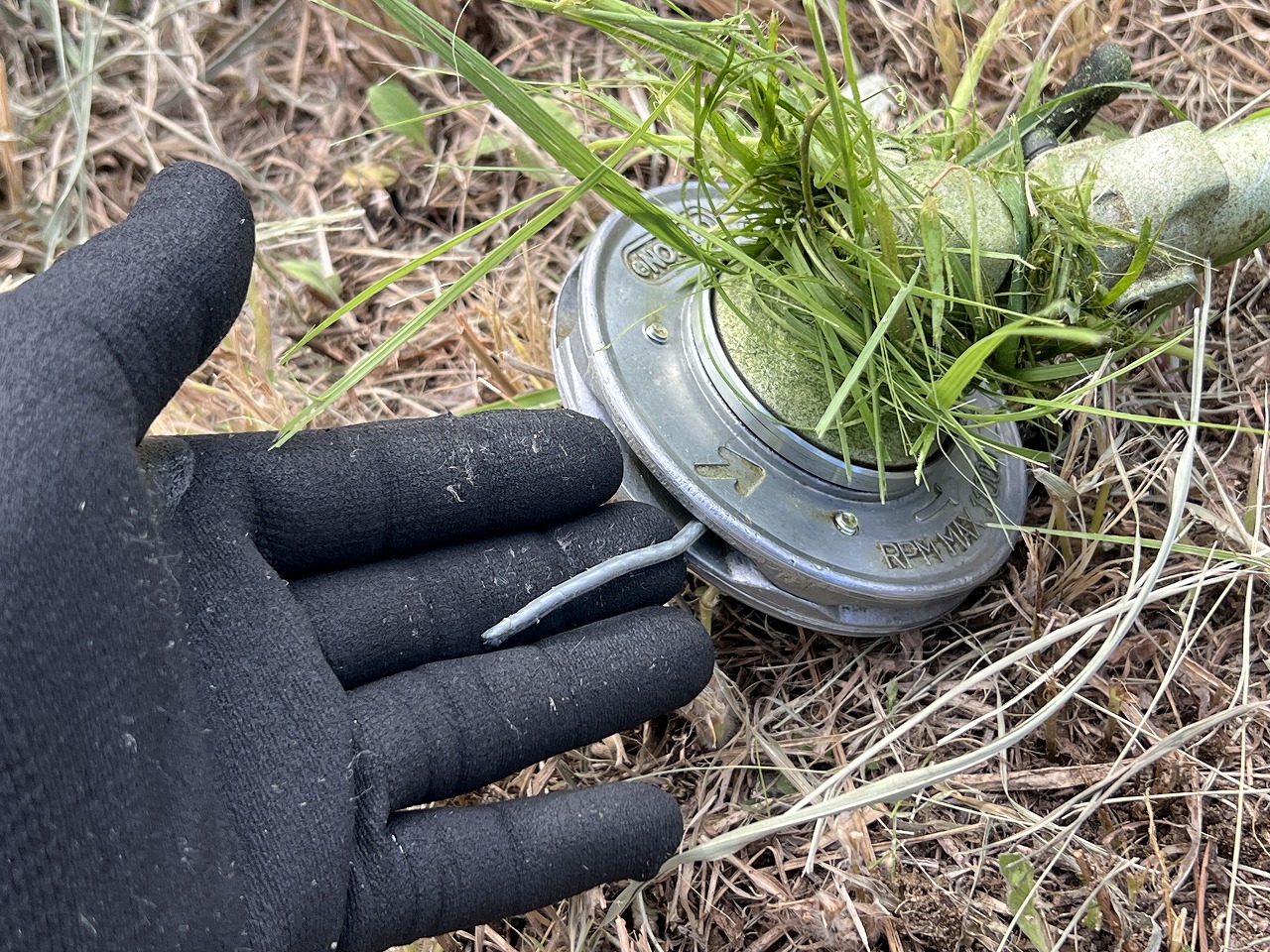 草刈り「味比べ」OREGONナイロンコードを3種比較！守備範囲の広さはテクニ280で決まり！ | decoboco